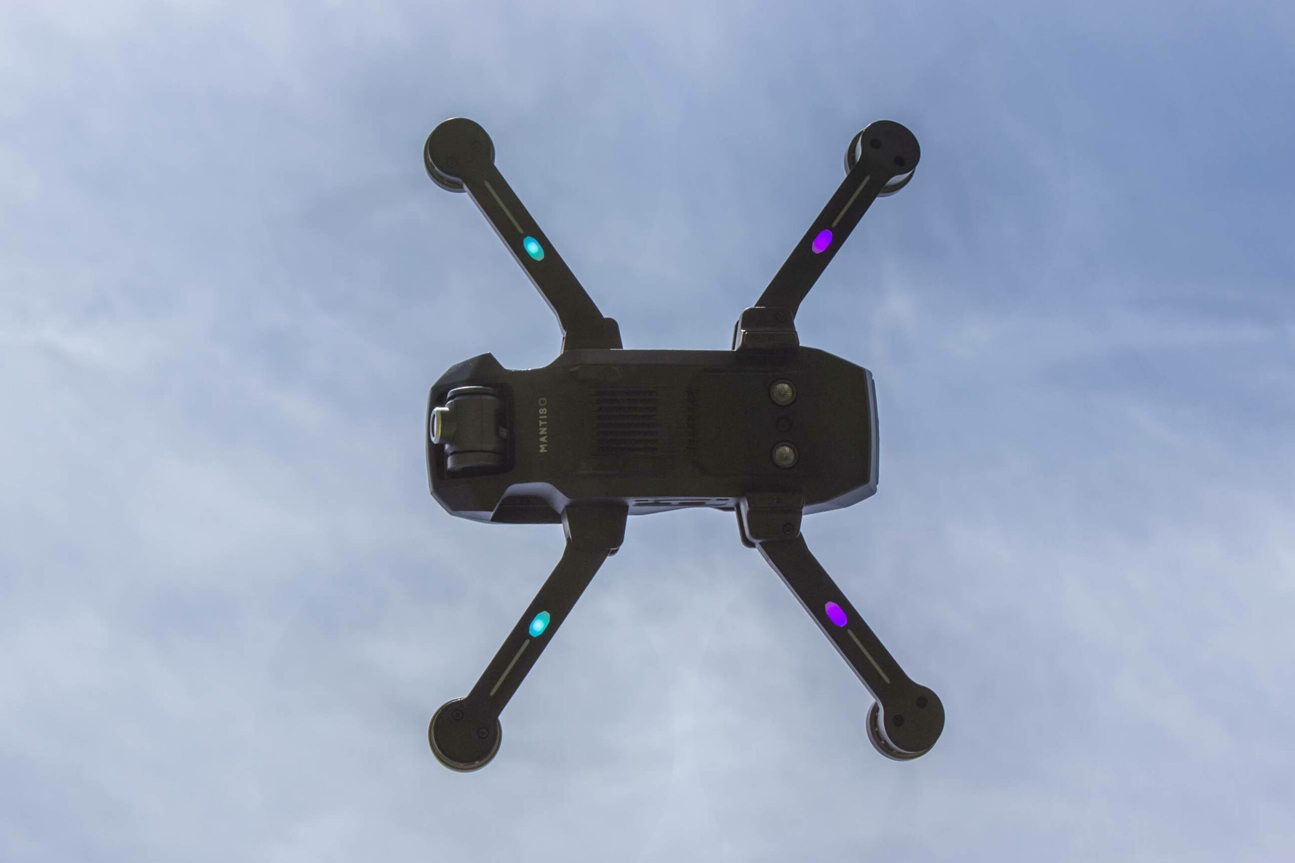 Yuneec Mantis Q - dronenoize.com